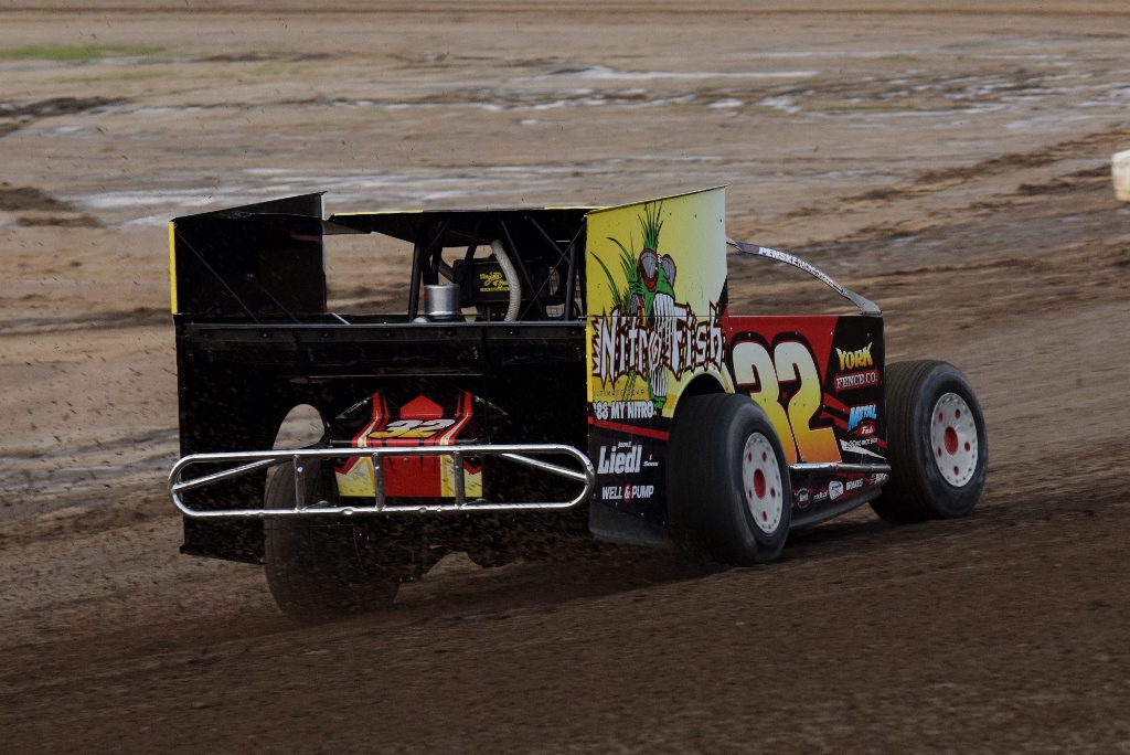 Final Full Month Of Racing at Big Diamond Speedway Begins Friday ...